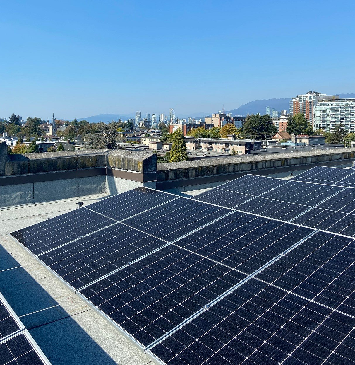 Mount Saint Joseph Hospital goes solar - The Daily Scan